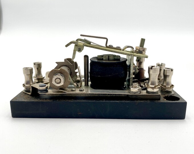 Vintage Ham Radio or Short Wave Relay Coil Relay A 11AXA Shunt Assembly ...