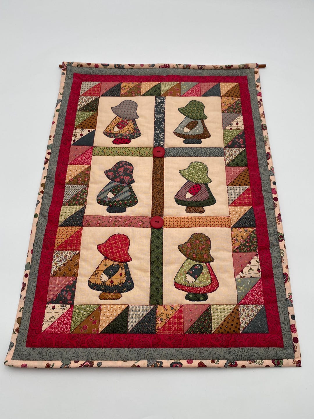 Hand Quilted Sun Bonnet Sue Fabric Hanging Decoration Wooden Dowel for ...