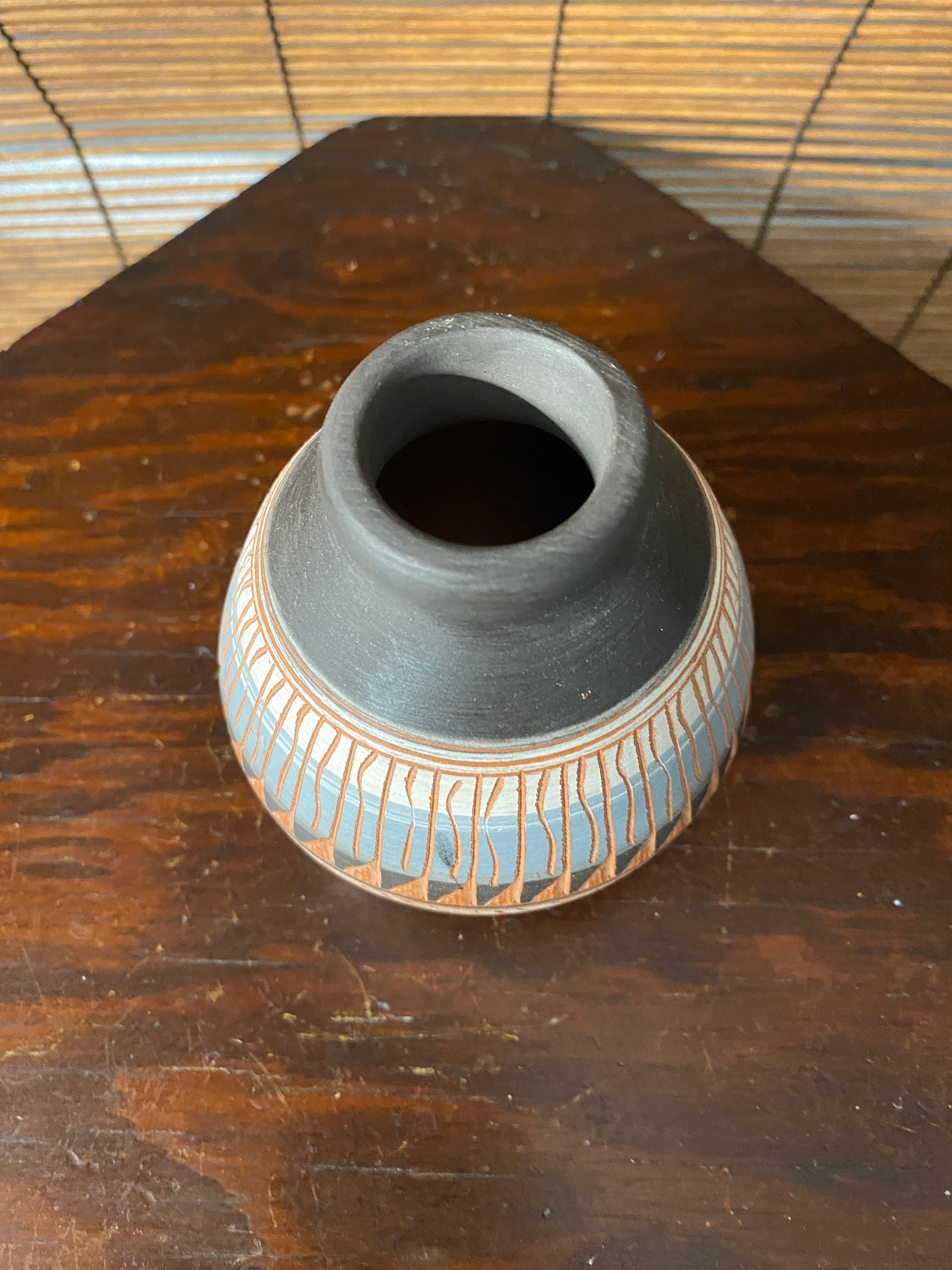 Navajo Redware Pottery Vase With Artist Signature Gene W. - Etsy