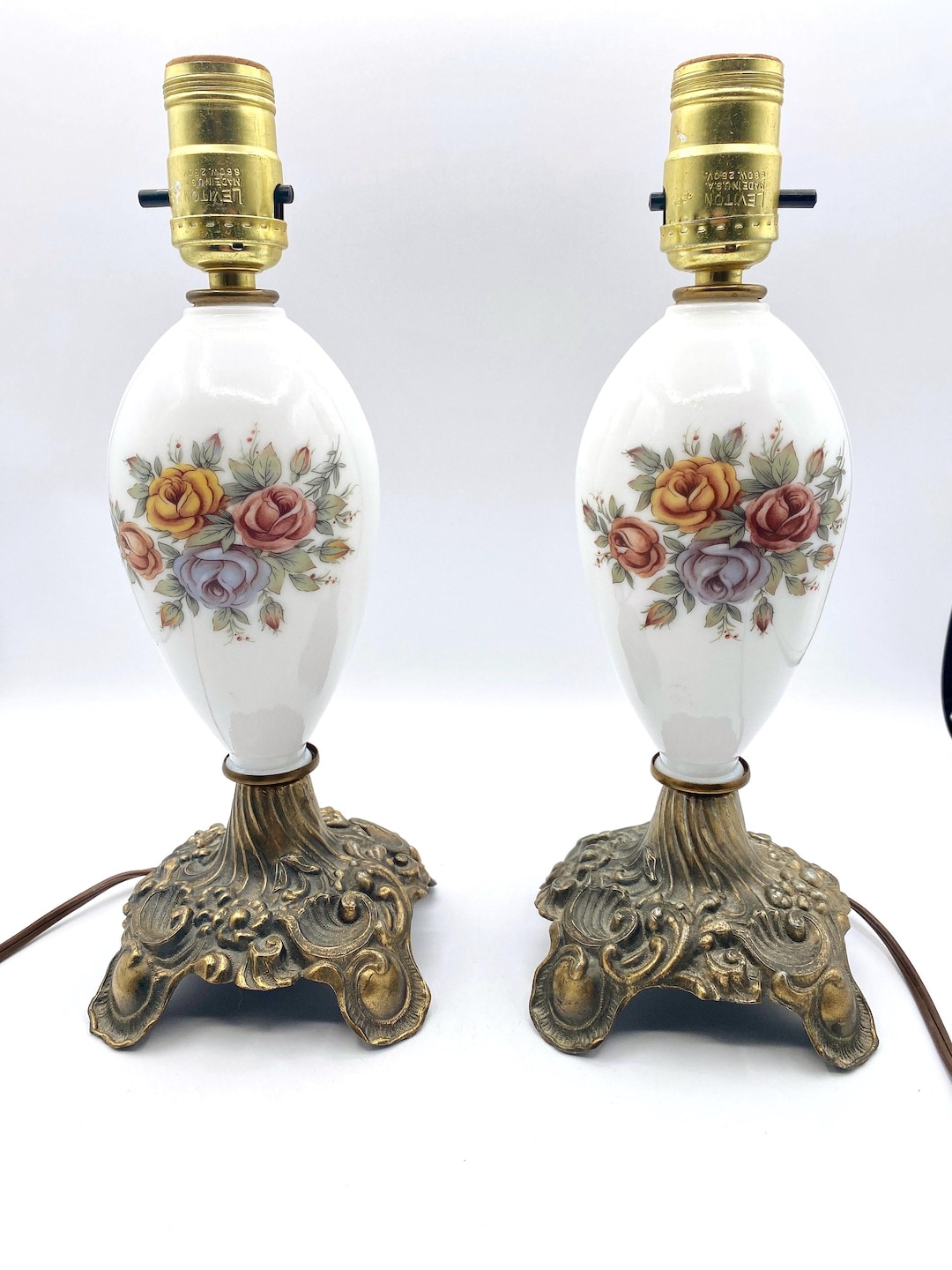 Vintage L&L WMC Milk Glass Rose Lamps Pair of Floral Table Lamps 1970 ...