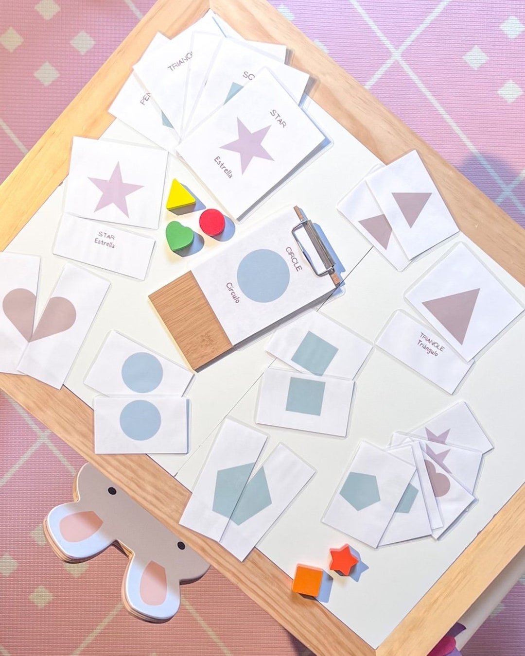 Bilingual Shapes Flashcards - Etsy
