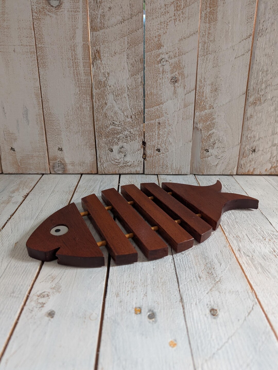 Teak Wood Fish Trivet: Retro Kitchen Hot Plate Mat - Etsy