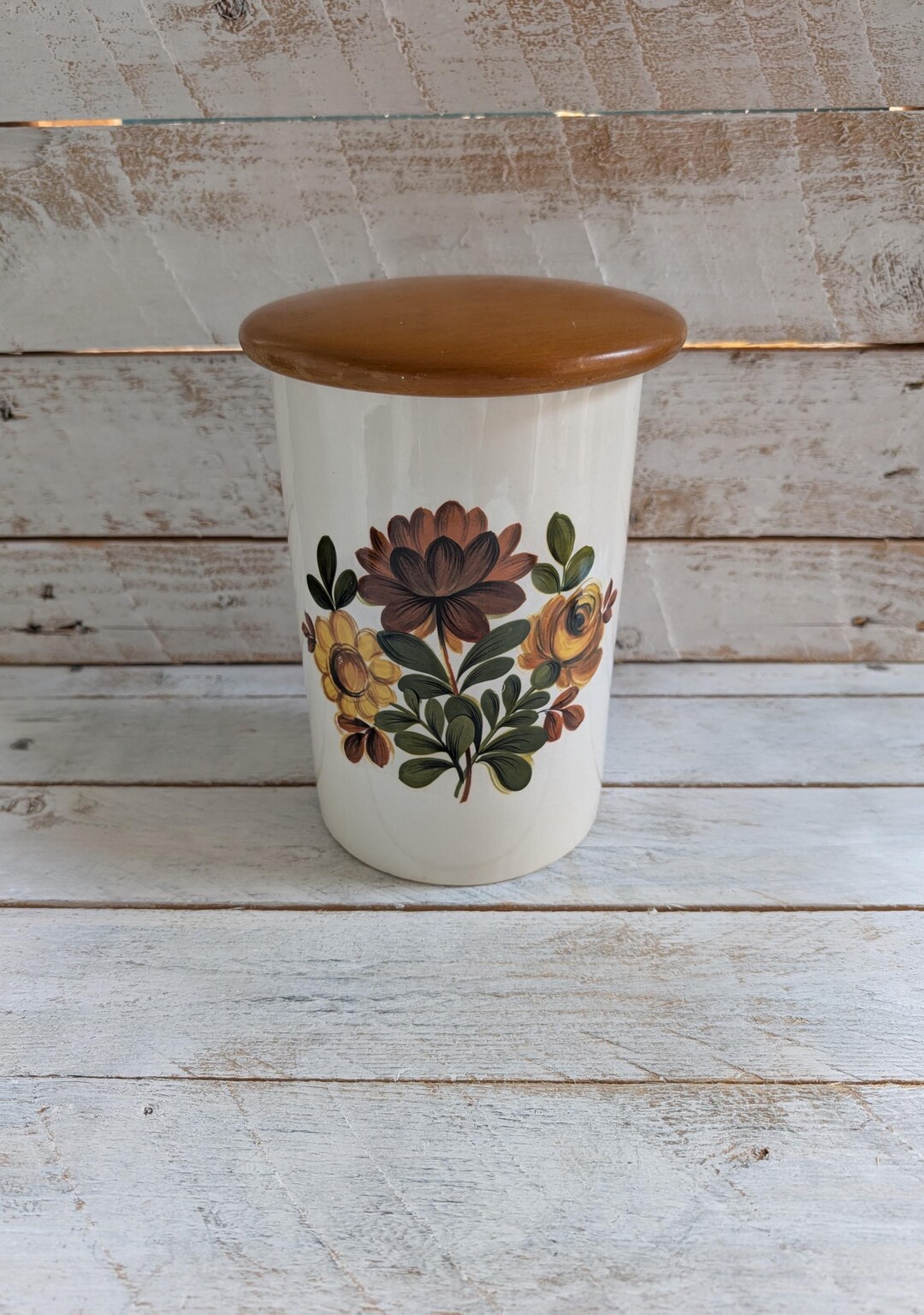 Crown Devon Fieldings Pottery; Large Storage Jar With Wooden Lid ...