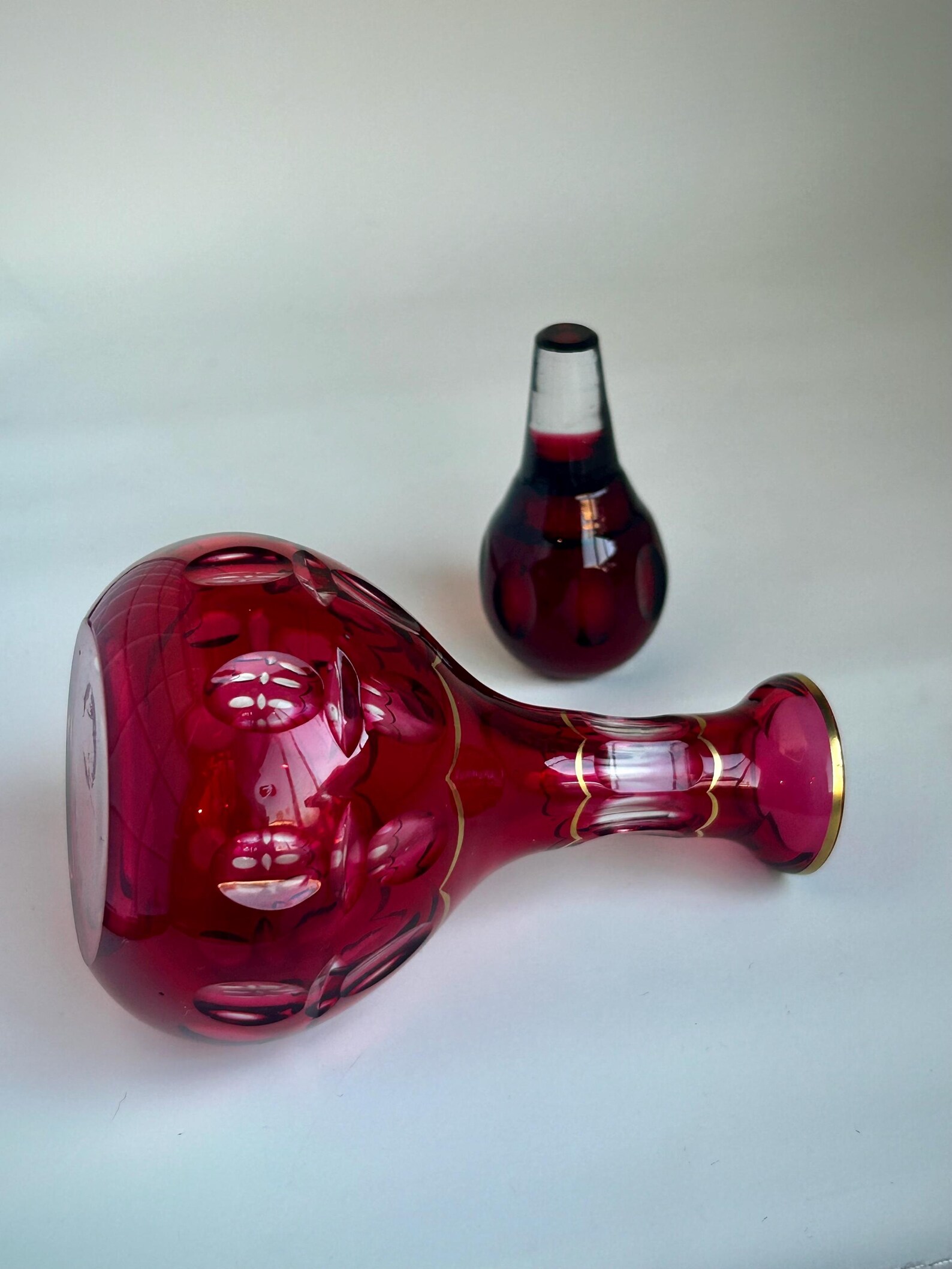 Bohemia Glass Decanter, Ruby Red With Gold Accents - Etsy