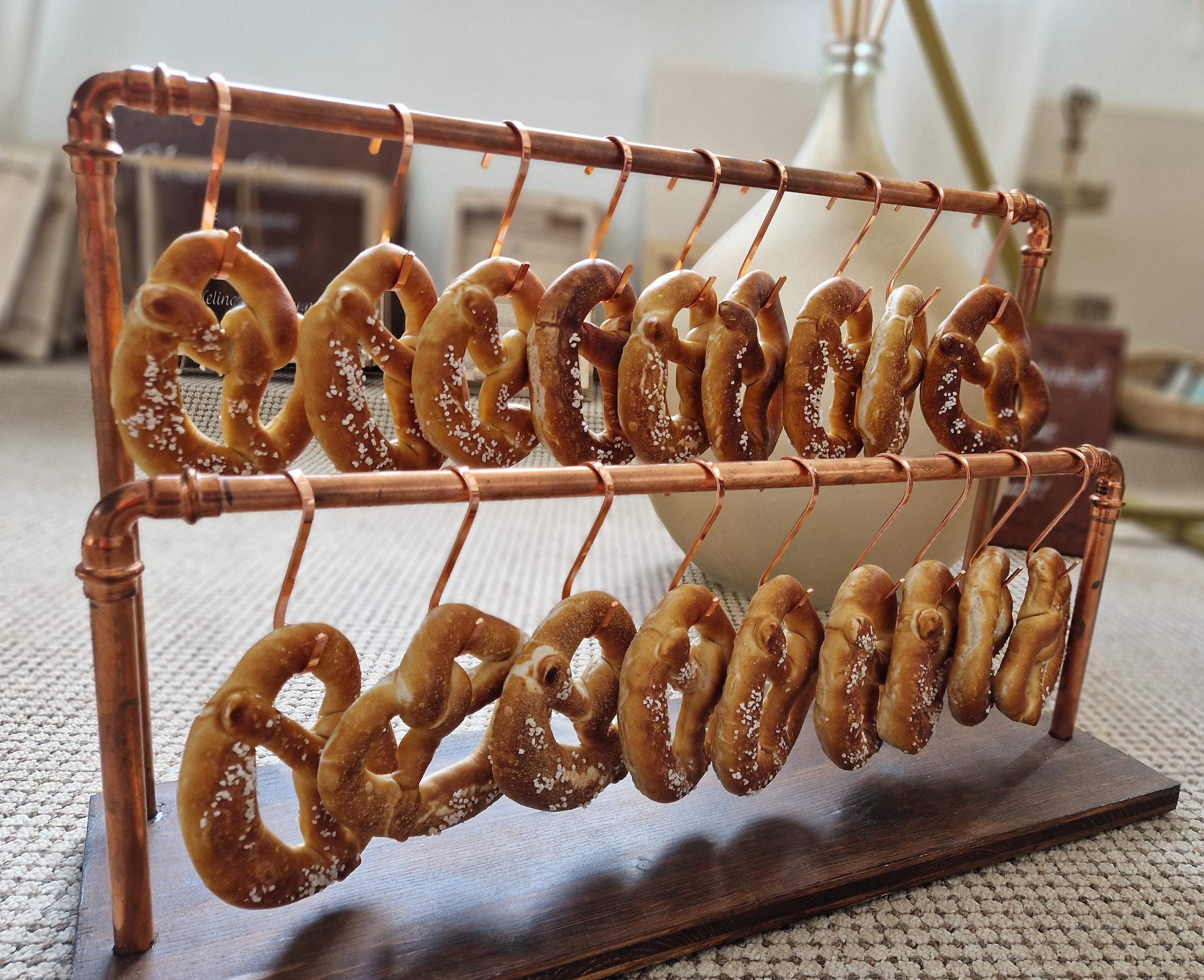 Donut Stand HJJWNDDNG 2Pcs Pretzel Holder Stand, Tree Shaped Wood ...