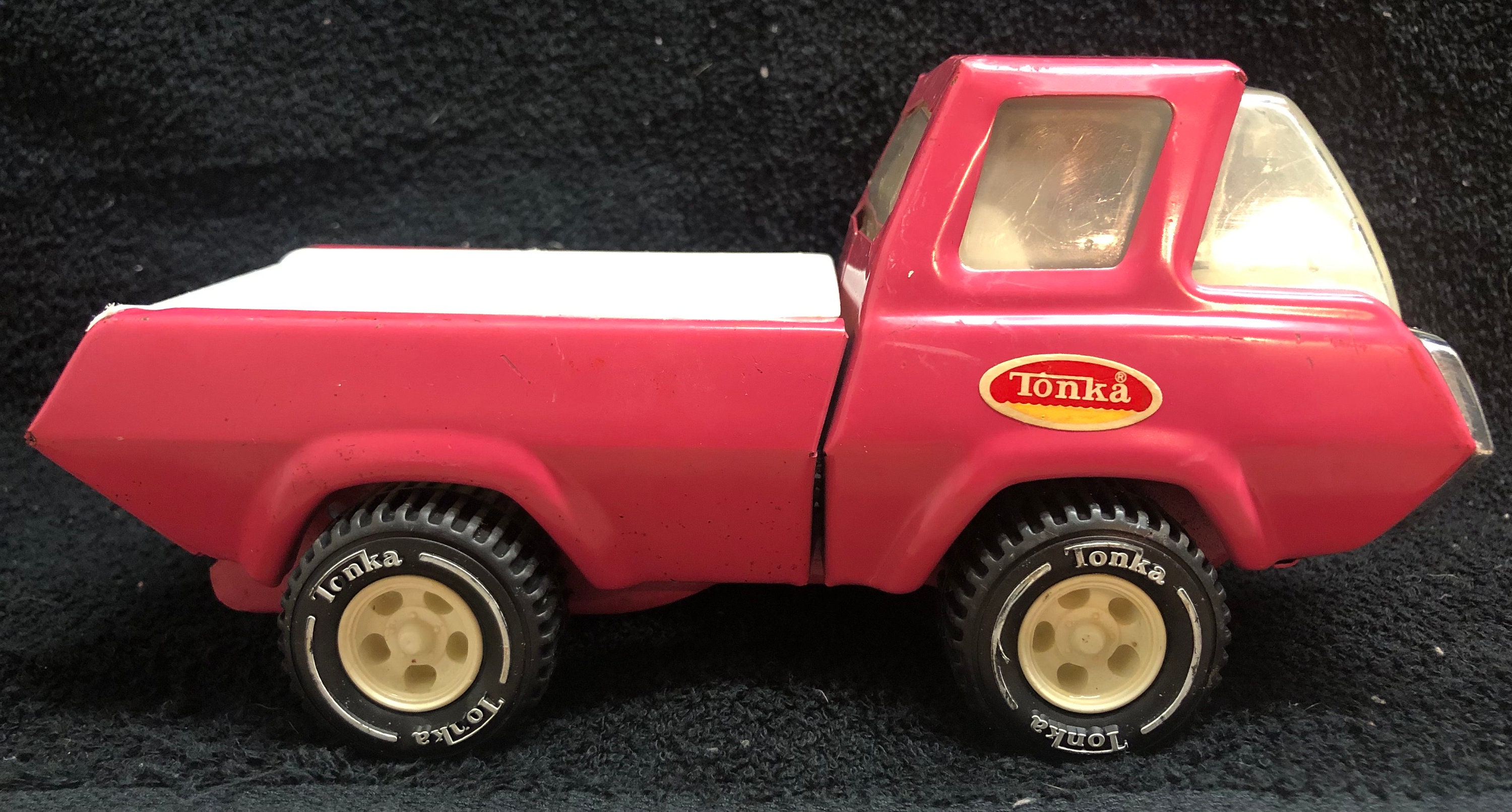 Vintage Early 70's Tonka Set Featuring Pink Pick up With the Tonka ...