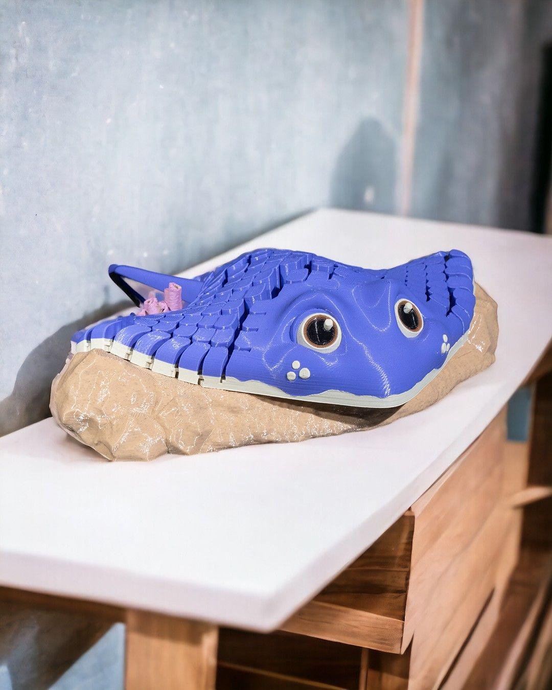 Articulated Manta Ray Toy Figurine | Flexible Mantaray + Platform ...