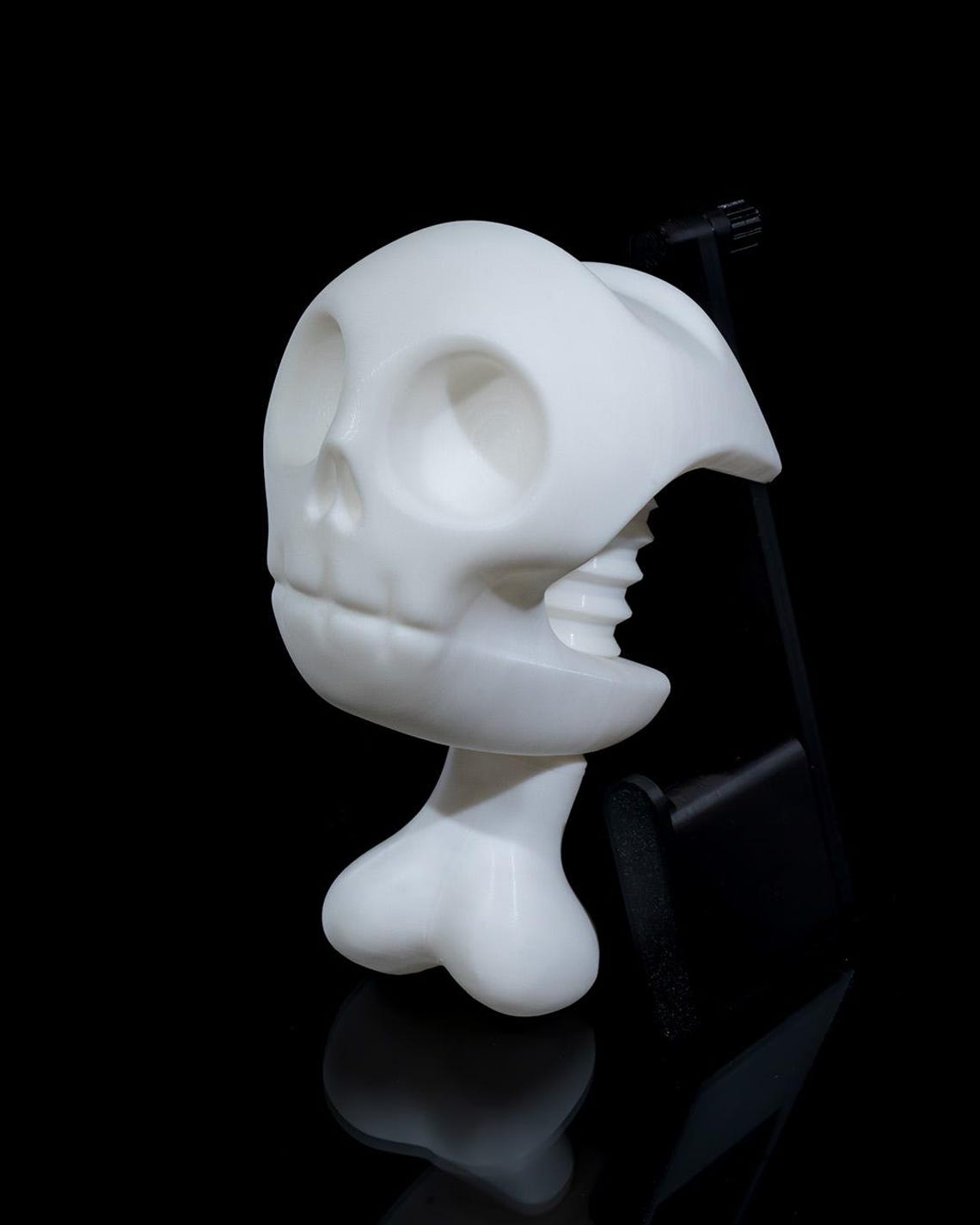 Skull Vice Headphone Stand | Unique Desk Display | Bone Head Phone ...