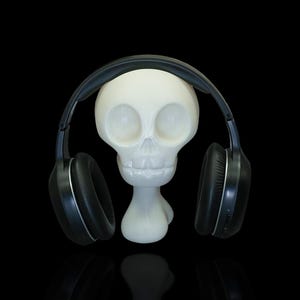 Skull Vice Headphone Stand | Unique Desk Display | Bone Head Phone ...