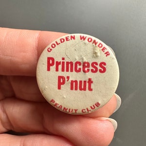 Vintage 1970s Golden Wonder Peanut Club Princess P'nut Tin Button Lapel Pin Badge - Etsy