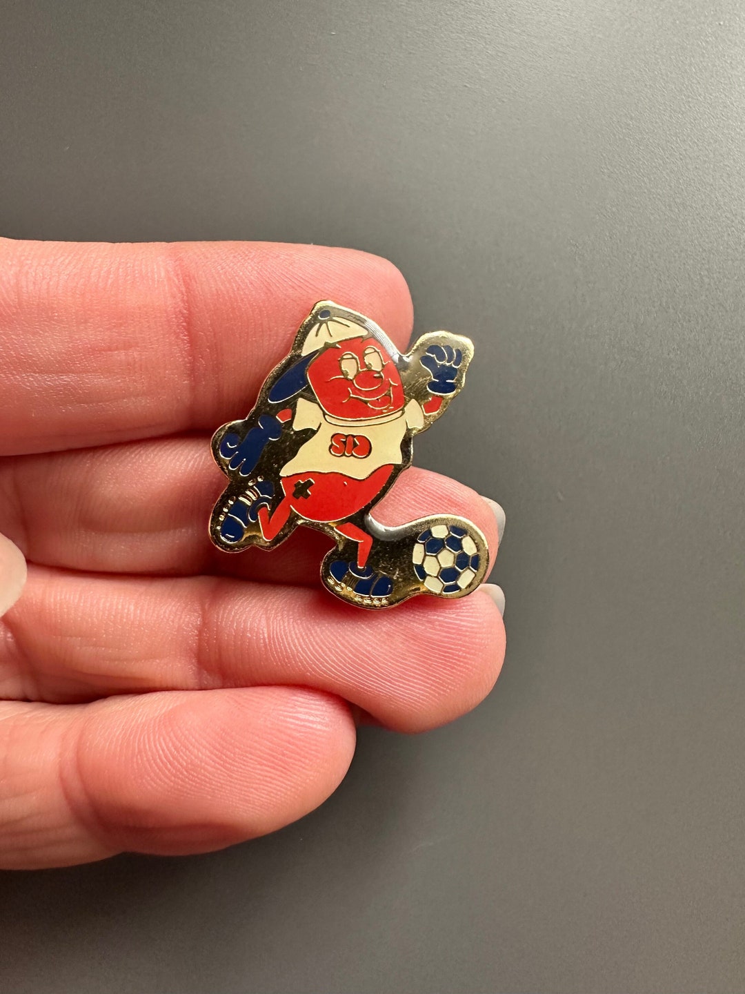 Sid Playing Football Footballer Soccer Player Kidney Sausage Enamel ...