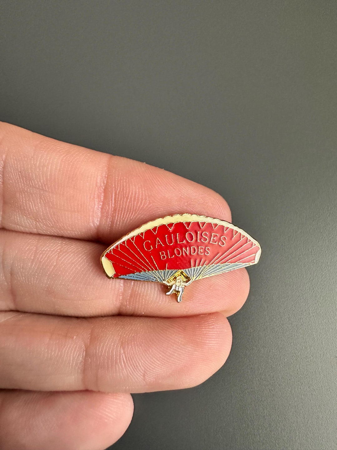 Gauloises Blondes Parachute Kite Cigarette Advertising Enamel Lapel Pin ...