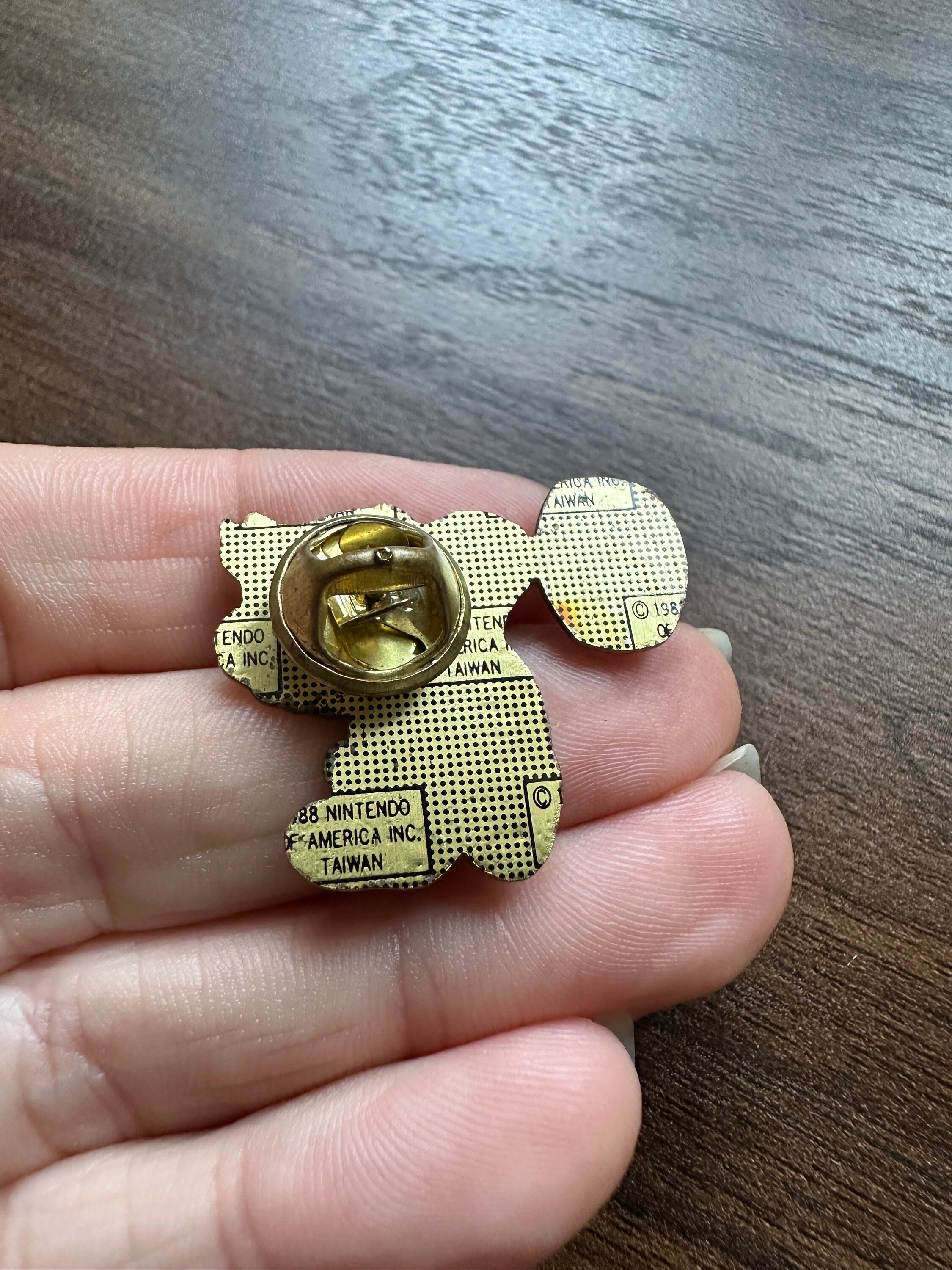 1988 Super Mario Bros Nintendo Hammer Enamel Lapel Pin Badge - Etsy