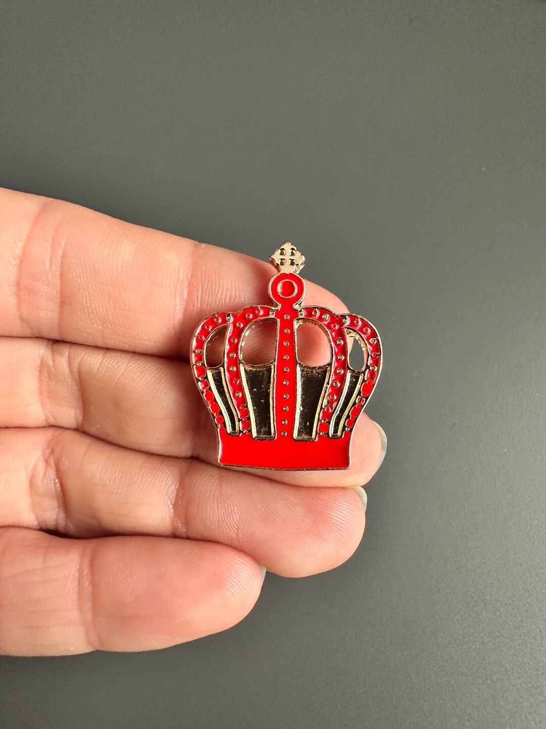 Red and Gold Royal Crown King Queen Monarchy Ruler Enamel Lapel Pin ...