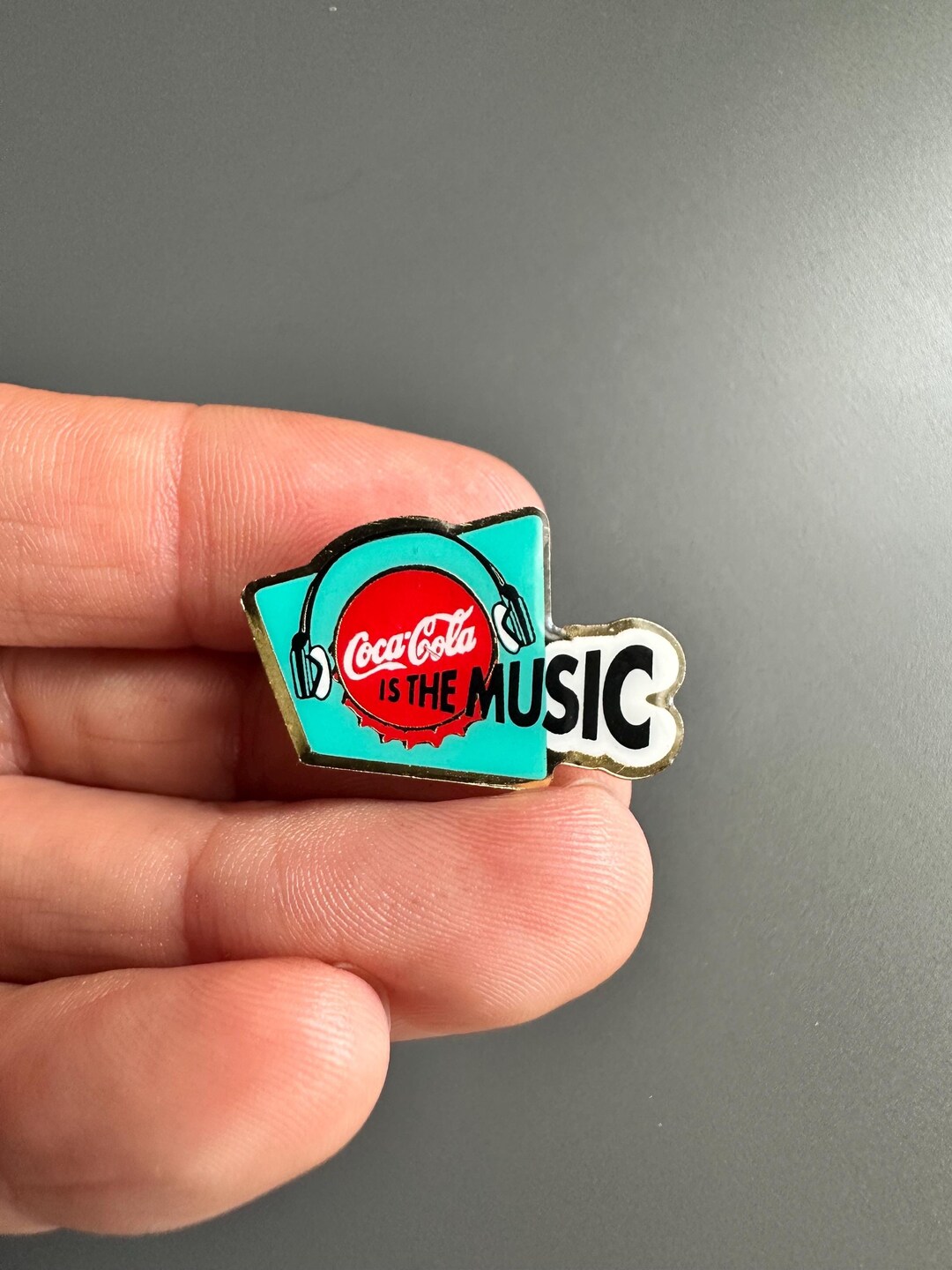 Vintage Coca-cola is the Music Bottle Cap Top Enamel Lapel Pin Badge ...