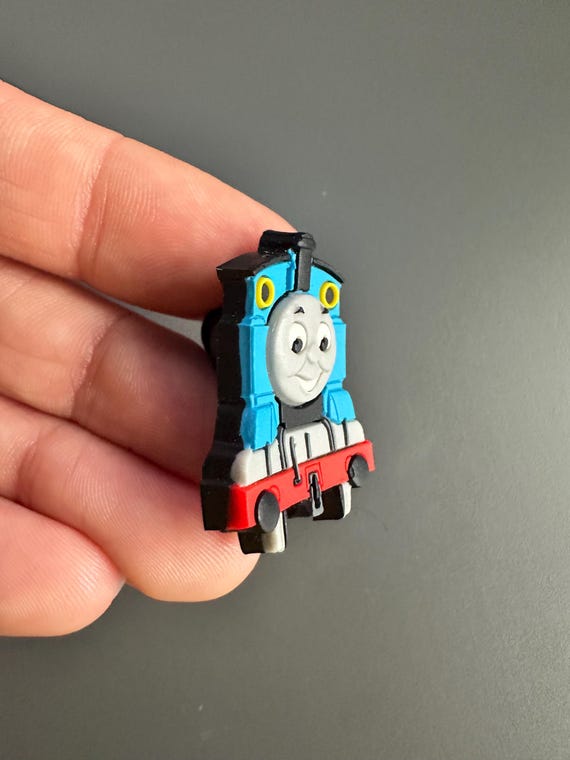 Thomas the Tank Engine TV character 3D Rubber lapel p… - Gem