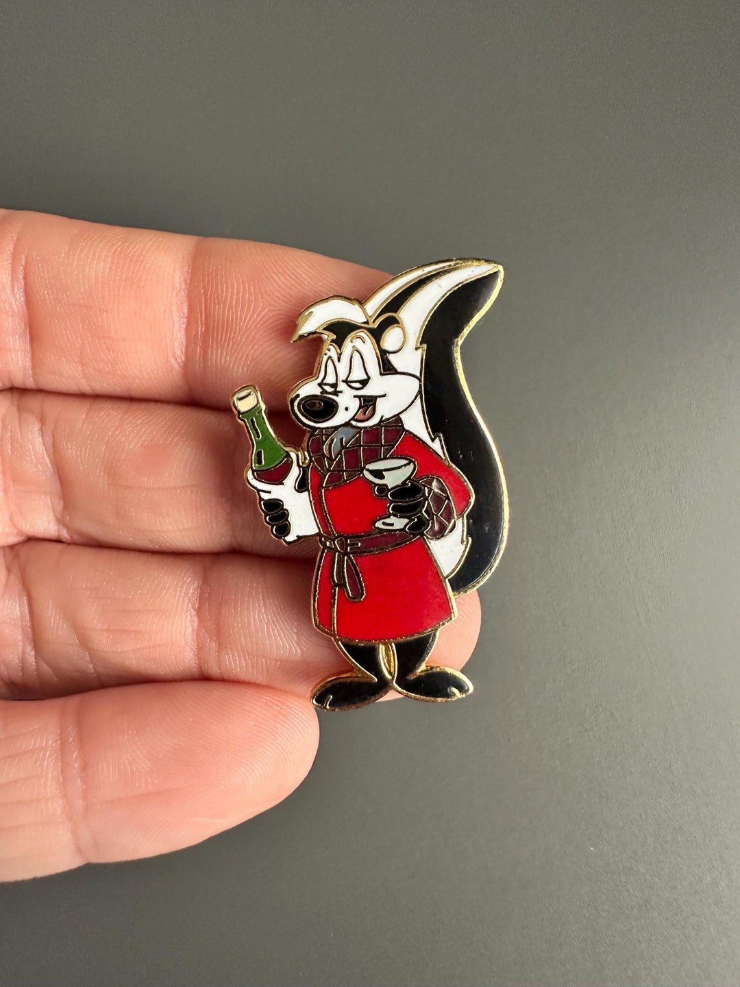 Official 1998 Pepé Le Pew Love Skunk Warner Bros Looney Tunes Character ...