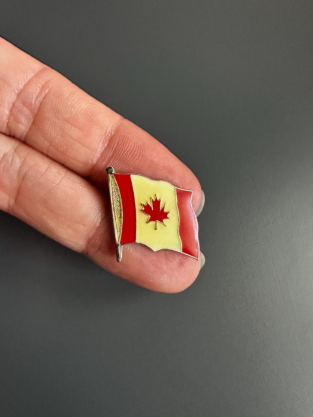 Vintage Canadian Flag Enamel Lapel Pin Badge Brooch Miniature Canada ...