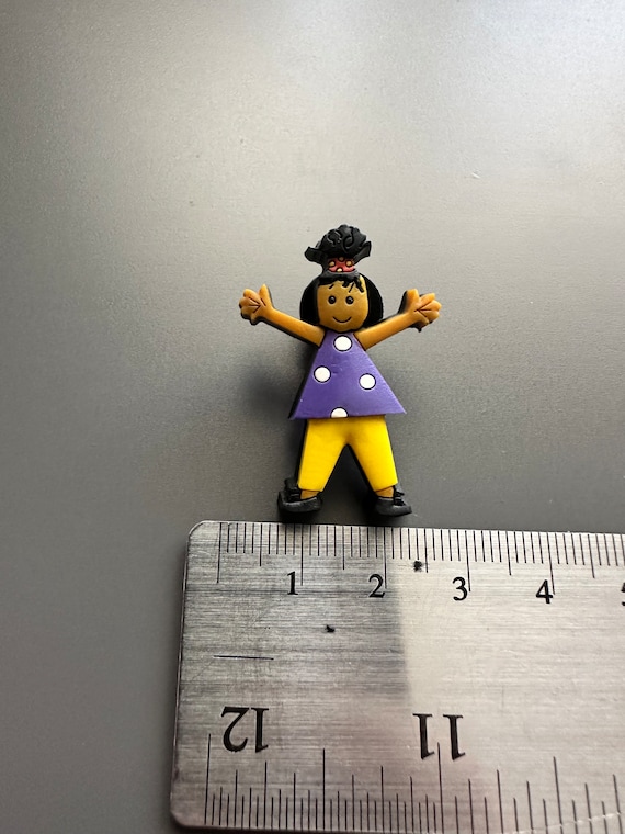 3D style Cartoon Wide arms open, hug, wave, happy che… - Gem