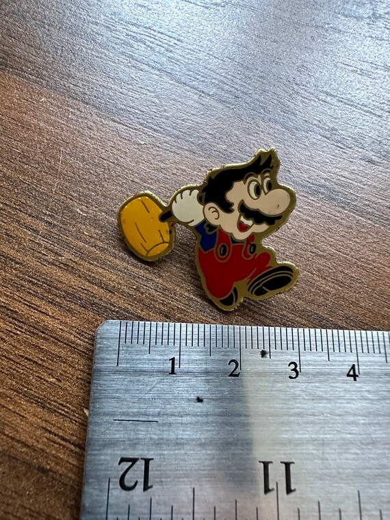 1988 Super Mario Bros Nintendo Hammer Enamel Lapel Pi Gem