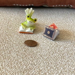 Mini Reading Frog With Books, Fairy Garden Miniatures. Craft Items - Etsy