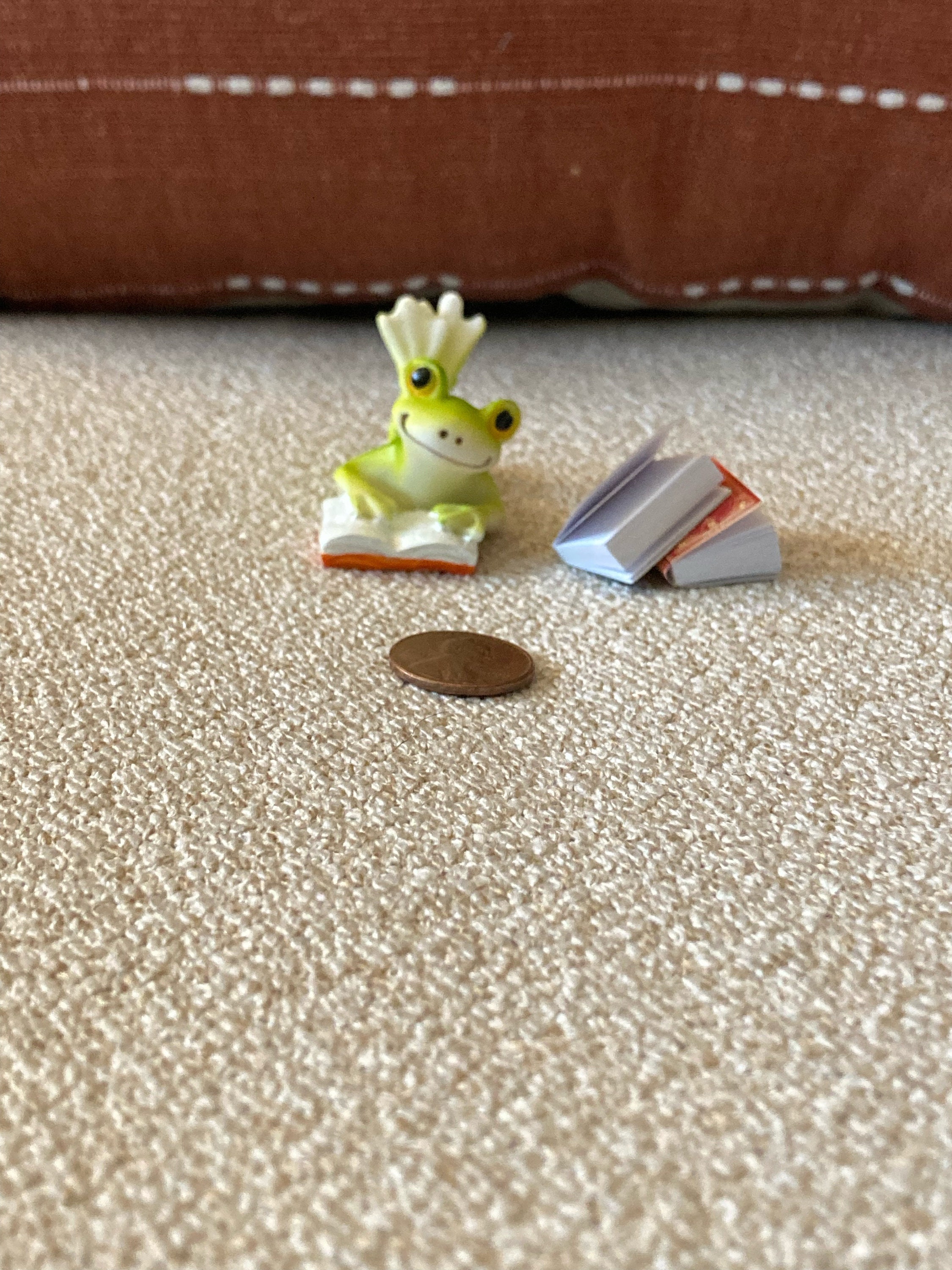 Mini Reading Frog With Books, Fairy Garden Miniatures. Craft Items - Etsy