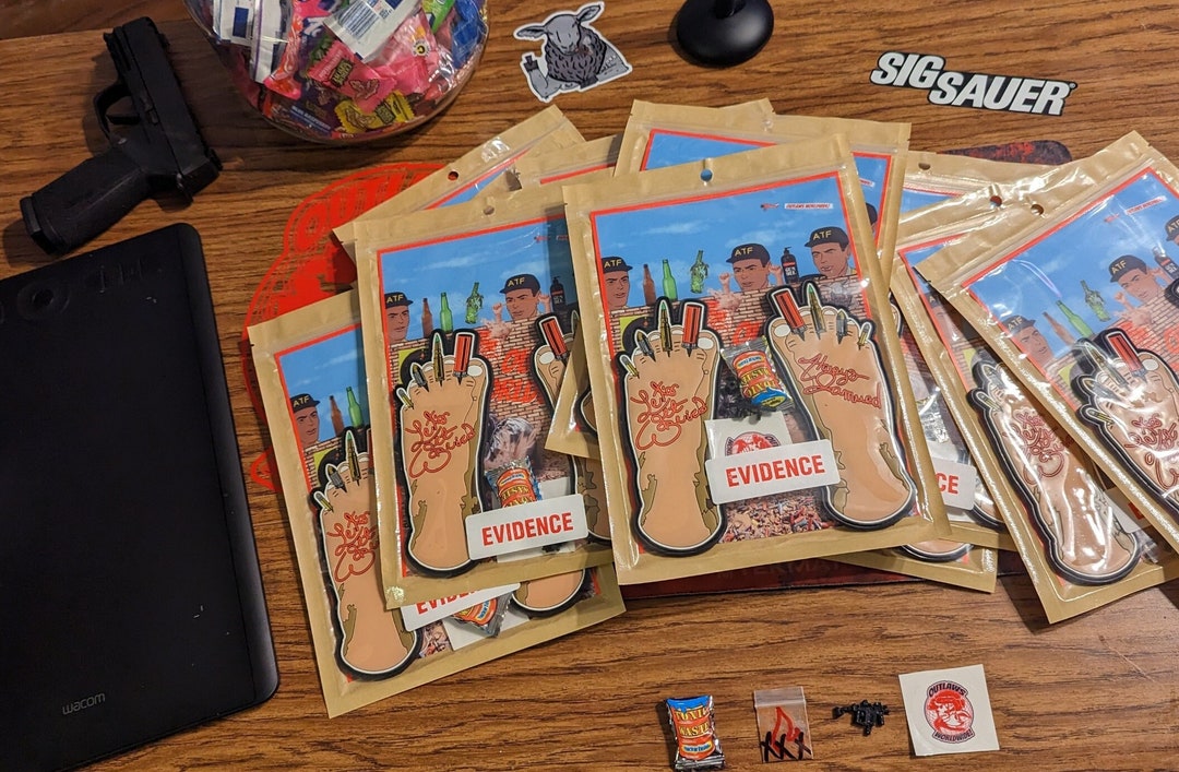 Patch 2 Pack- SHOW FEET (gun Meme) - Etsy