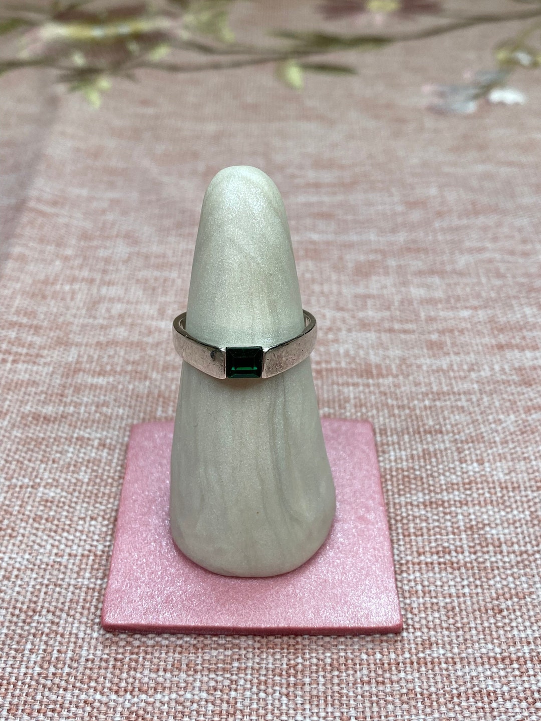 Seta Sterling Silver Ring With Green Stone Size 7 - Etsy