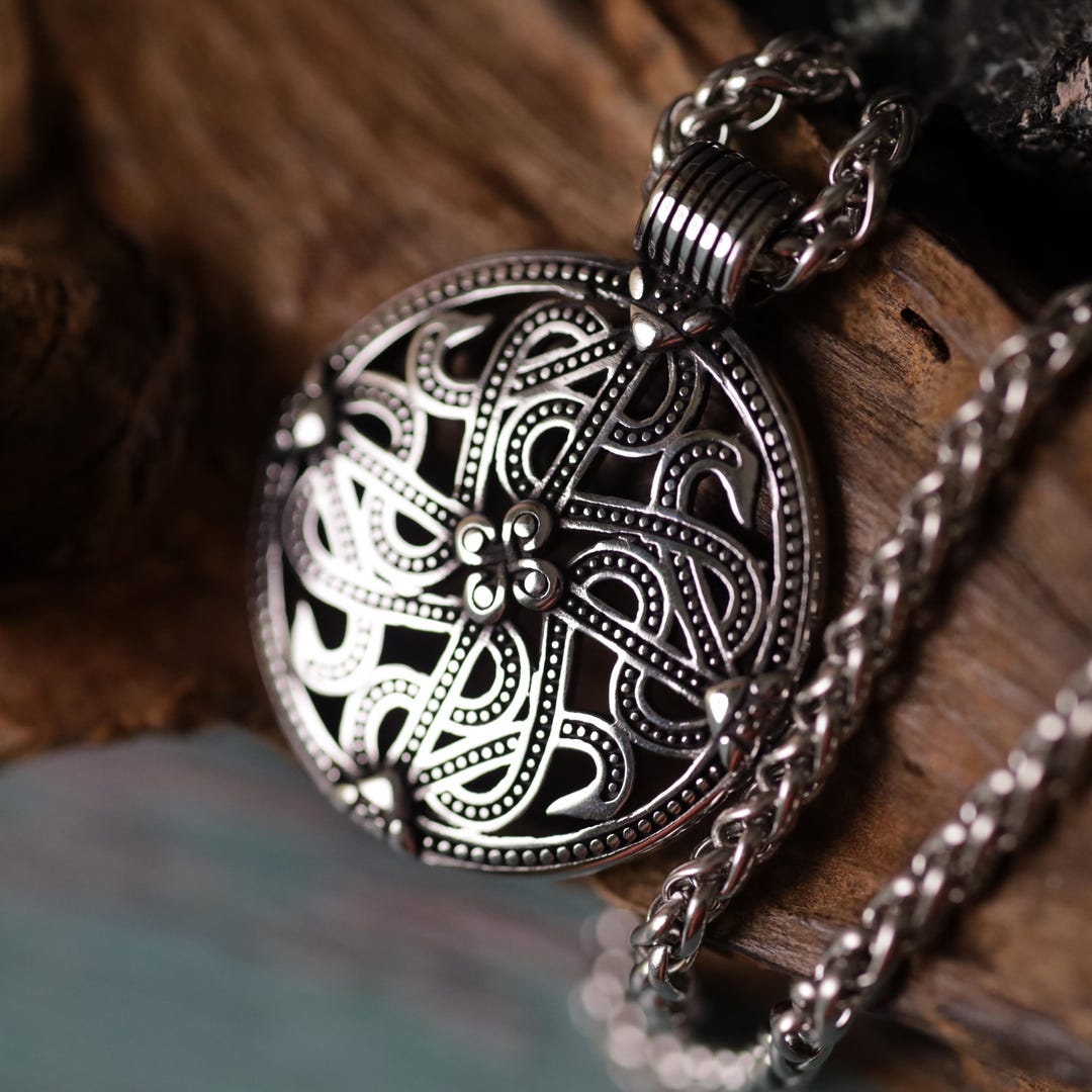 Celtic Shield Necklace: Stainless Steel Viking Medallion With Keel ...