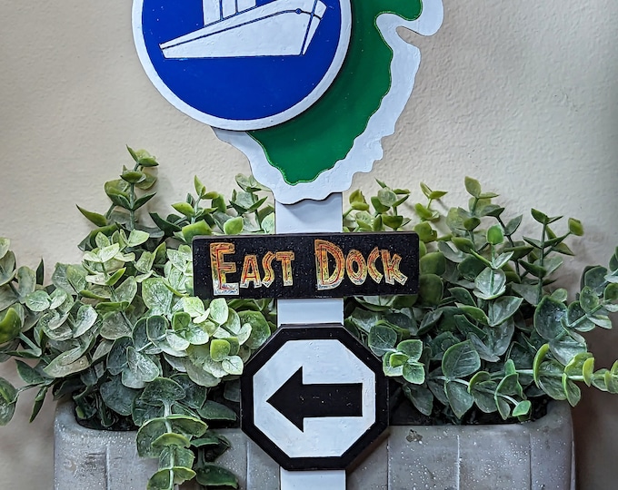 Jurassic Park East Dock Sign Keyring Holder - Etsy