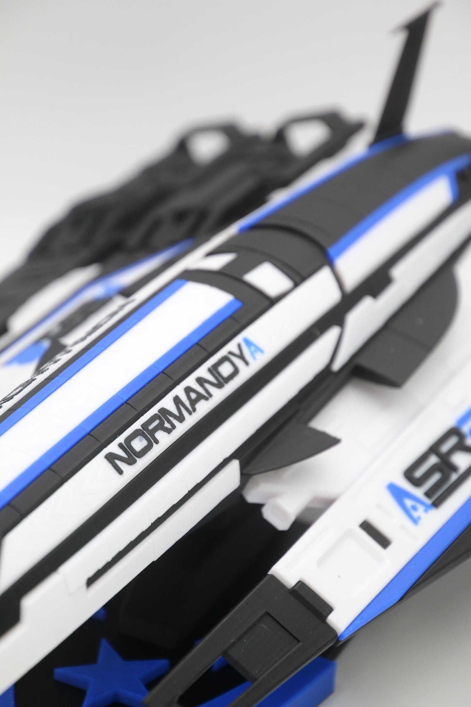 23-inch SSV Normandy SR2 (large) – High-detail Sci-fi Frigate Model- 3D ...