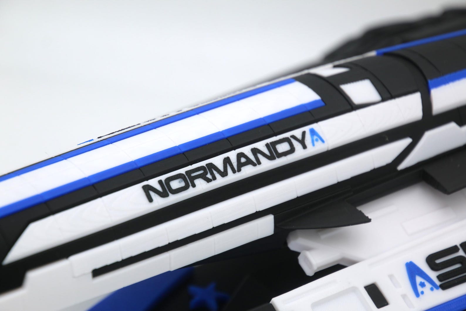 23-inch SSV Normandy SR2 (large) – High-detail Sci-fi Frigate Model- 3D ...