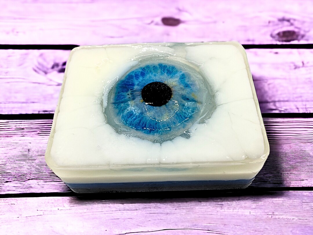 Eyeball Hand Soap – Realistic Halloween Soap Bar | Creepy Spooky Soap ...