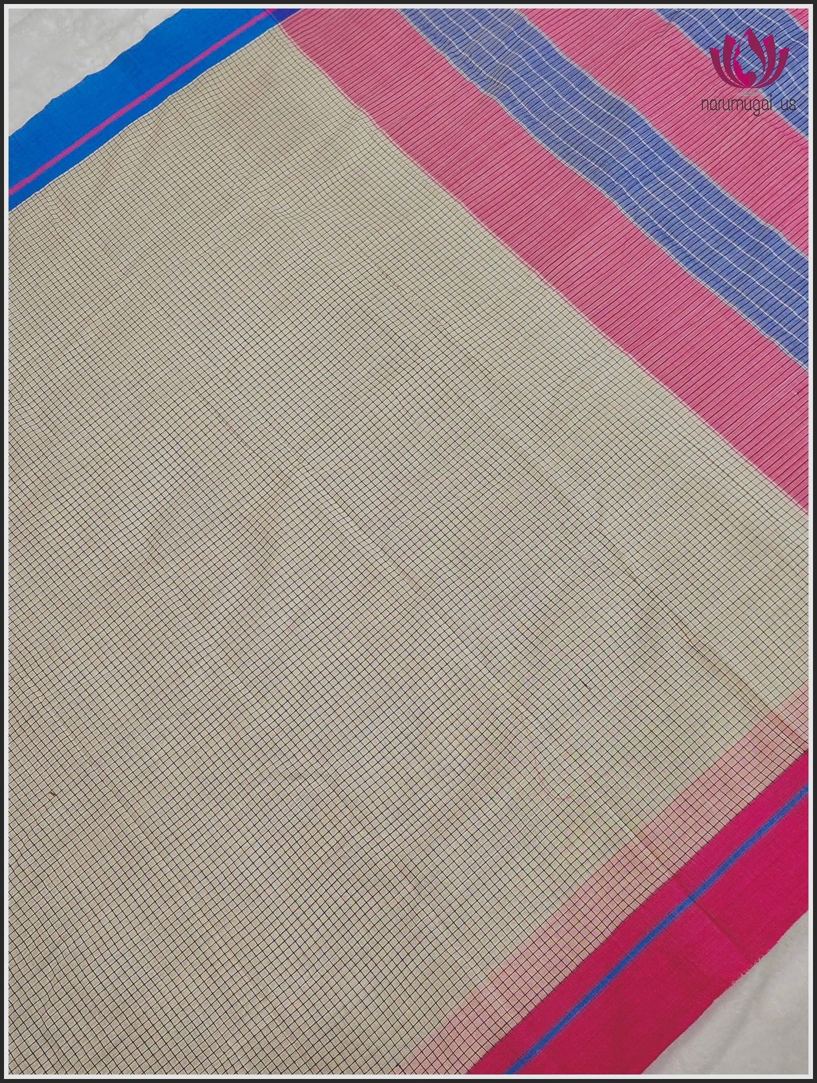 Patteda Anchu Saree in Half White Checked With Ganga Jamuna Border ...