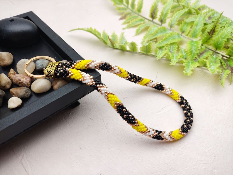 DIY Kit Wristlet Keychain, Bead Crochet Kit Key Wrist Strap, DIY Key ...