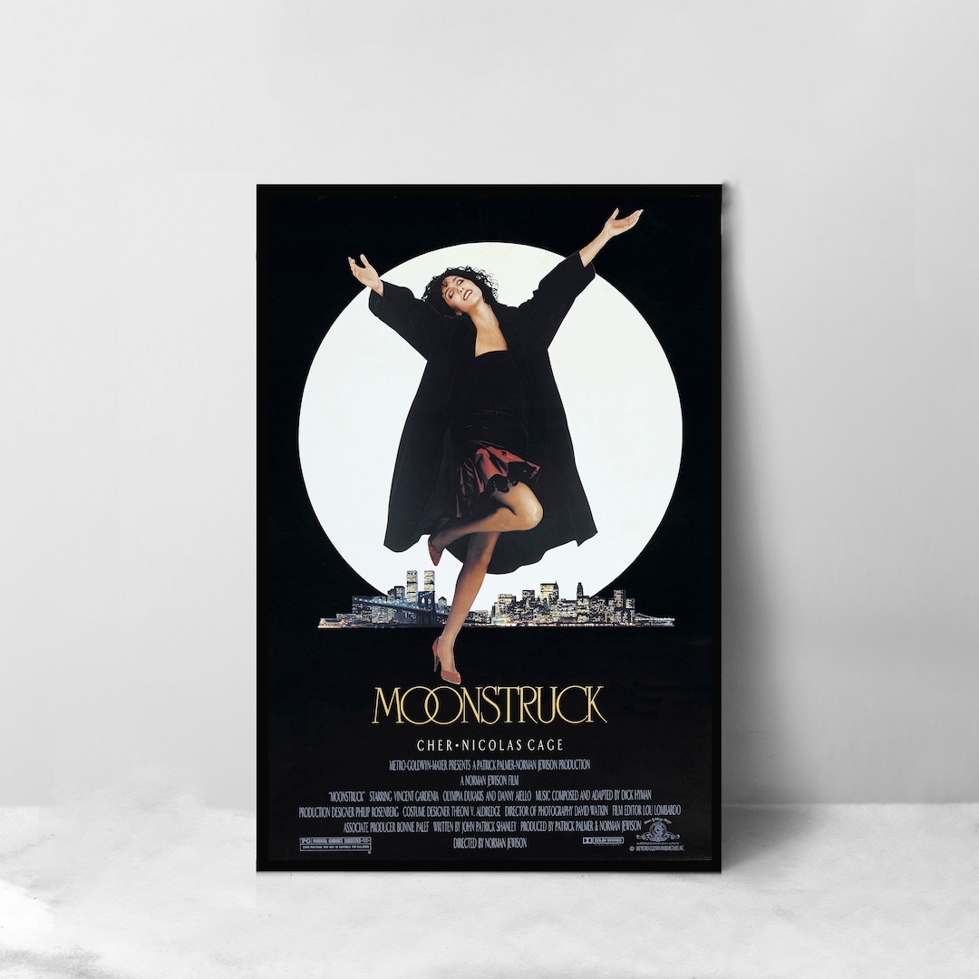 Moonstruck Movie Poster - High Quality Canvas Art Print - Room Decoration - Art Poster for Gift ...