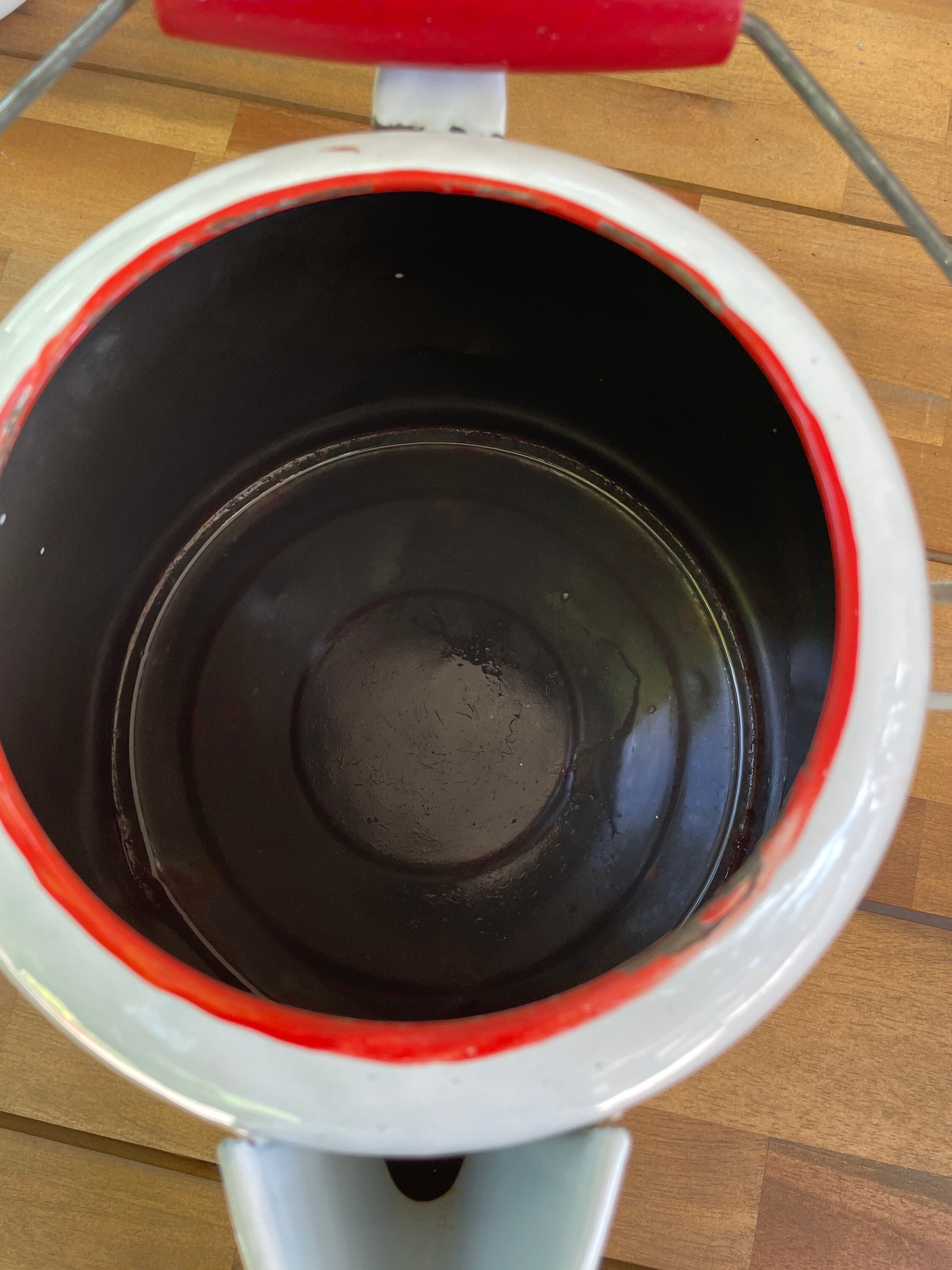 VINTAGE ENAMELWARE Kettle & Pail Set White With Red Tea - Etsy