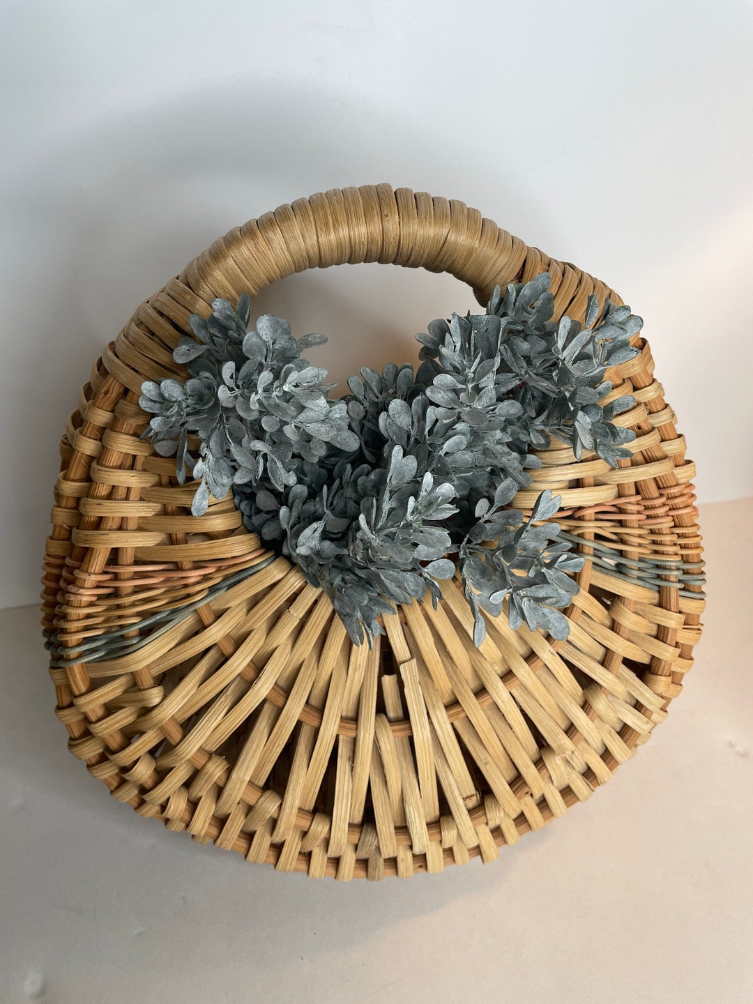 Vintage Small Gathering Buttock Basket Egg Gathering/farmhouse - Etsy