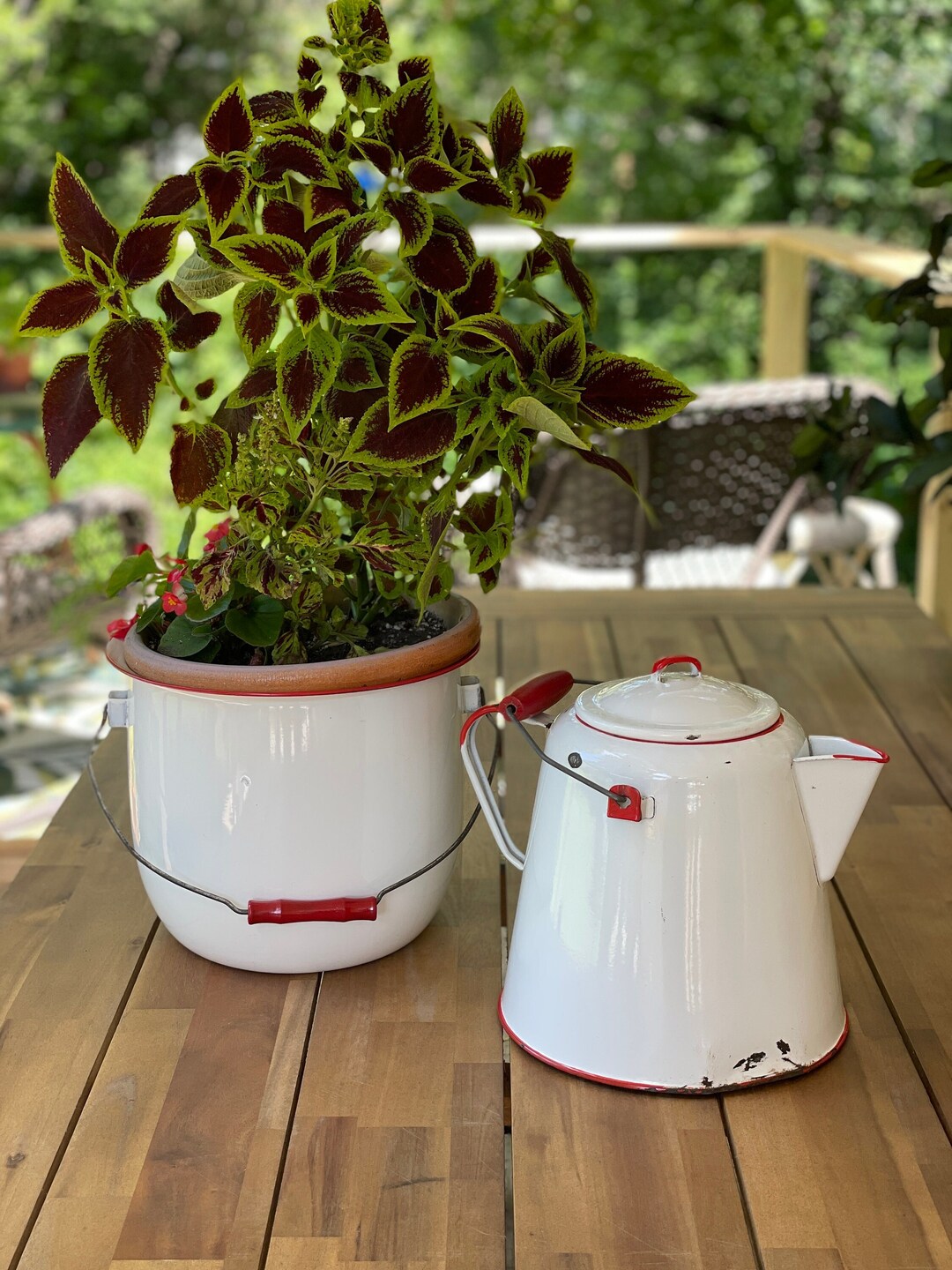 VINTAGE ENAMELWARE Kettle & Pail Set, White With Red, Tea Kettle ...