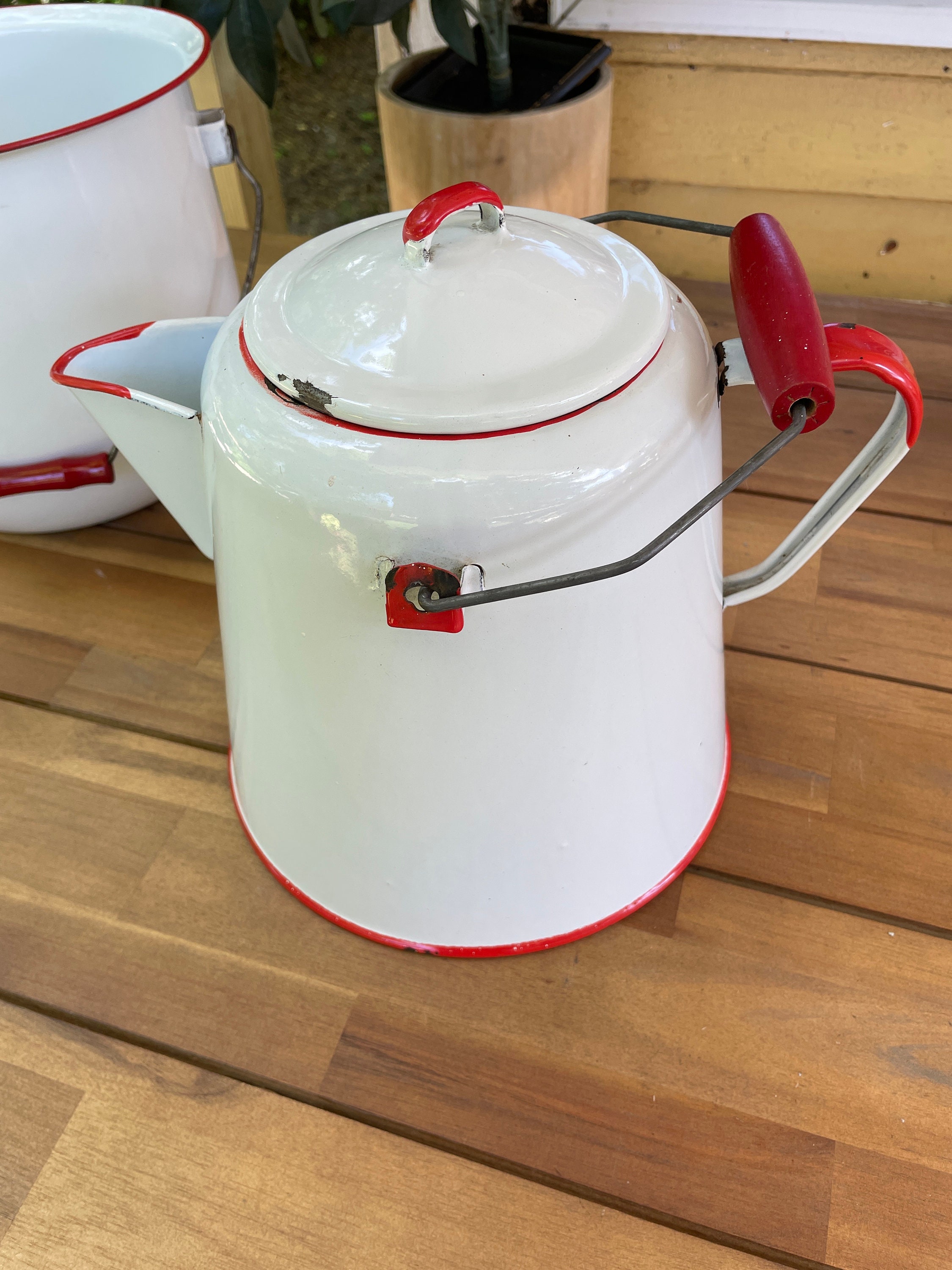 VINTAGE ENAMELWARE Kettle & Pail Set White With Red Tea - Etsy