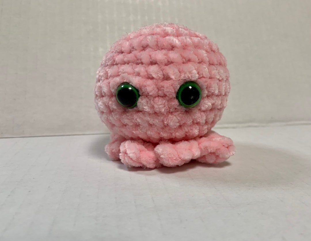 Little Pink Octopus With Green Eyes by Theworldfamousg - Etsy