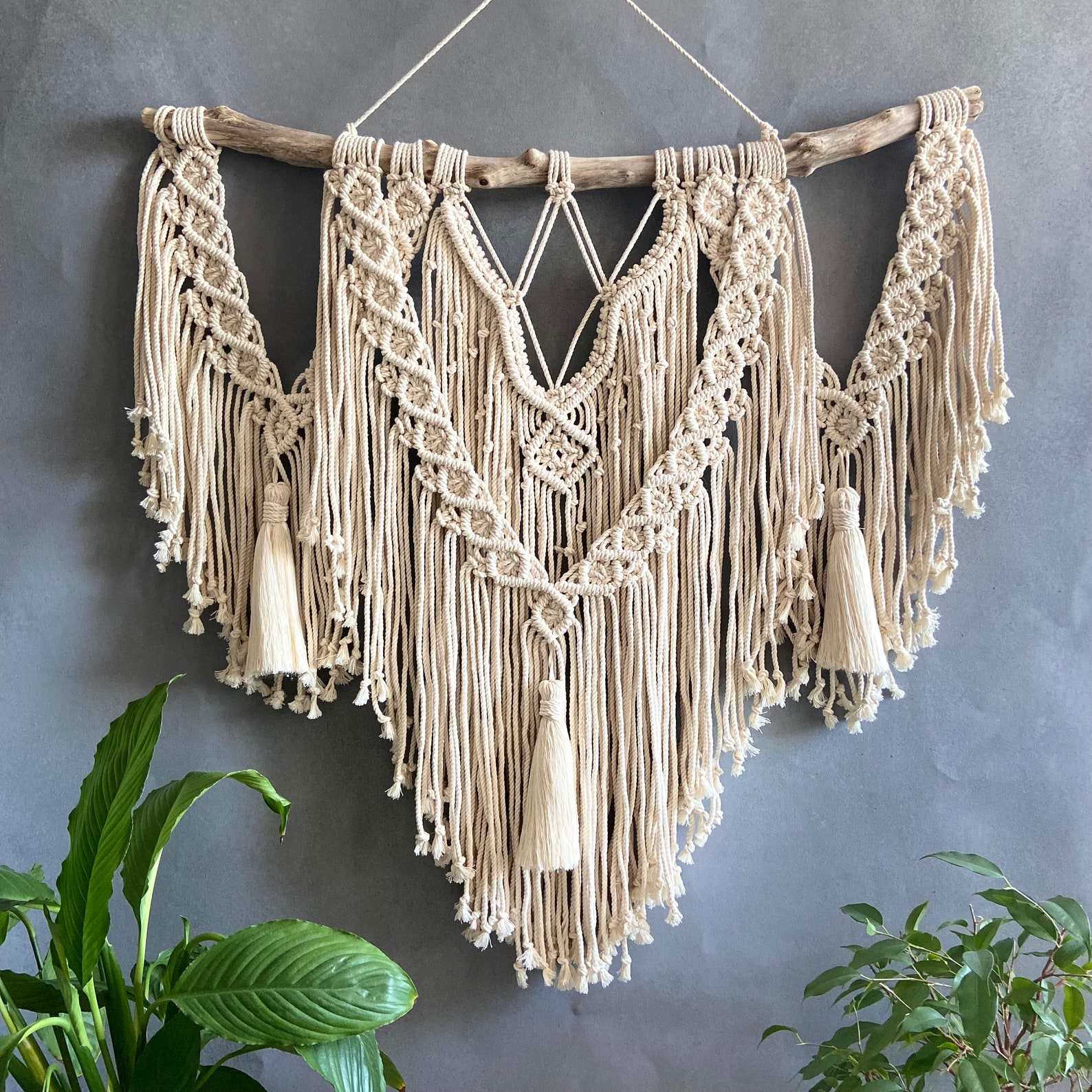 Macrame Wall Hanging With Tassels Pattern, Easy Macrame Pattern ...