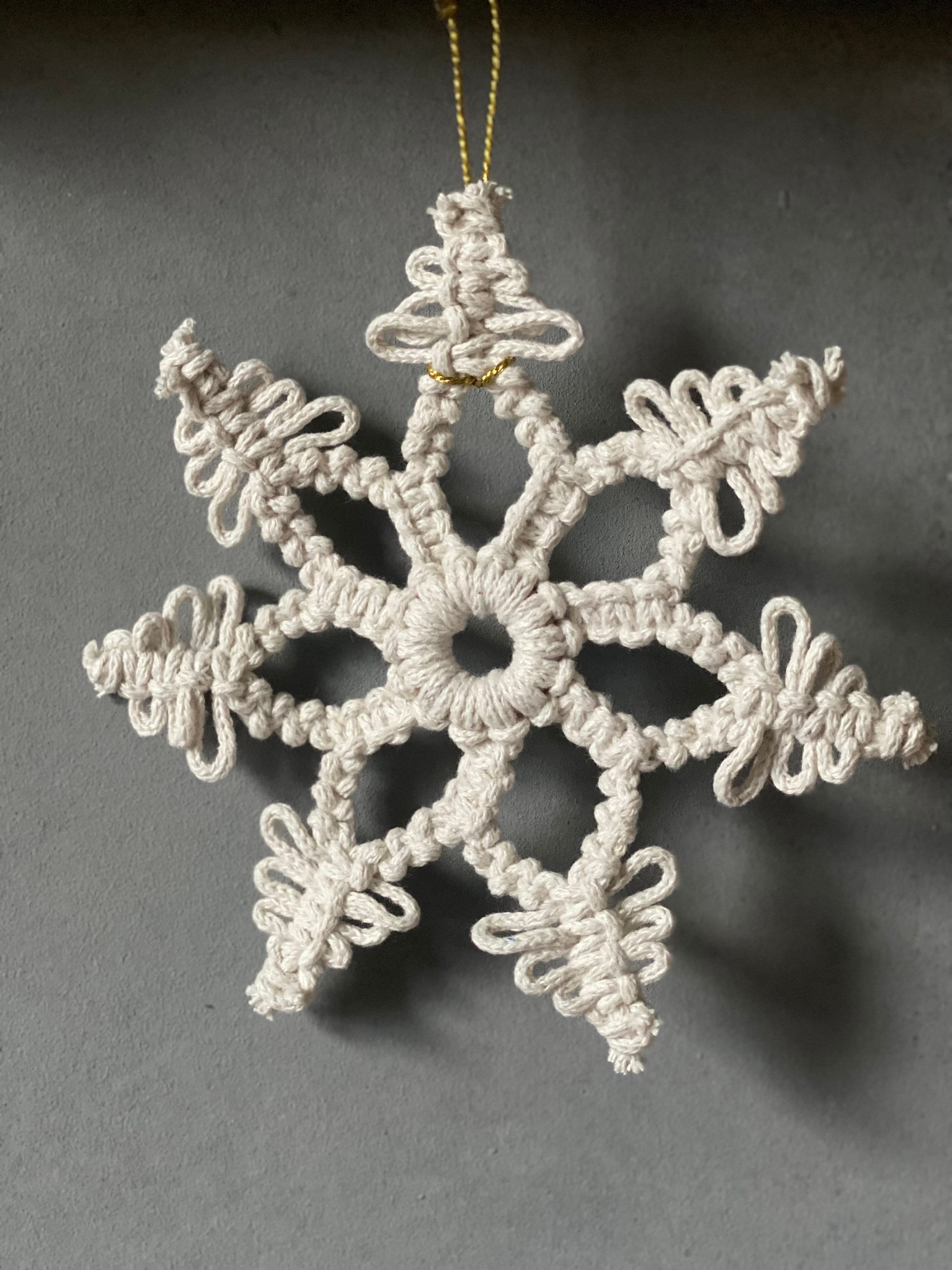 Macrame Snowflake Pattern, Christmas Ornament PDF Tutorial, Macrame Christmas Tree Driftwood ...