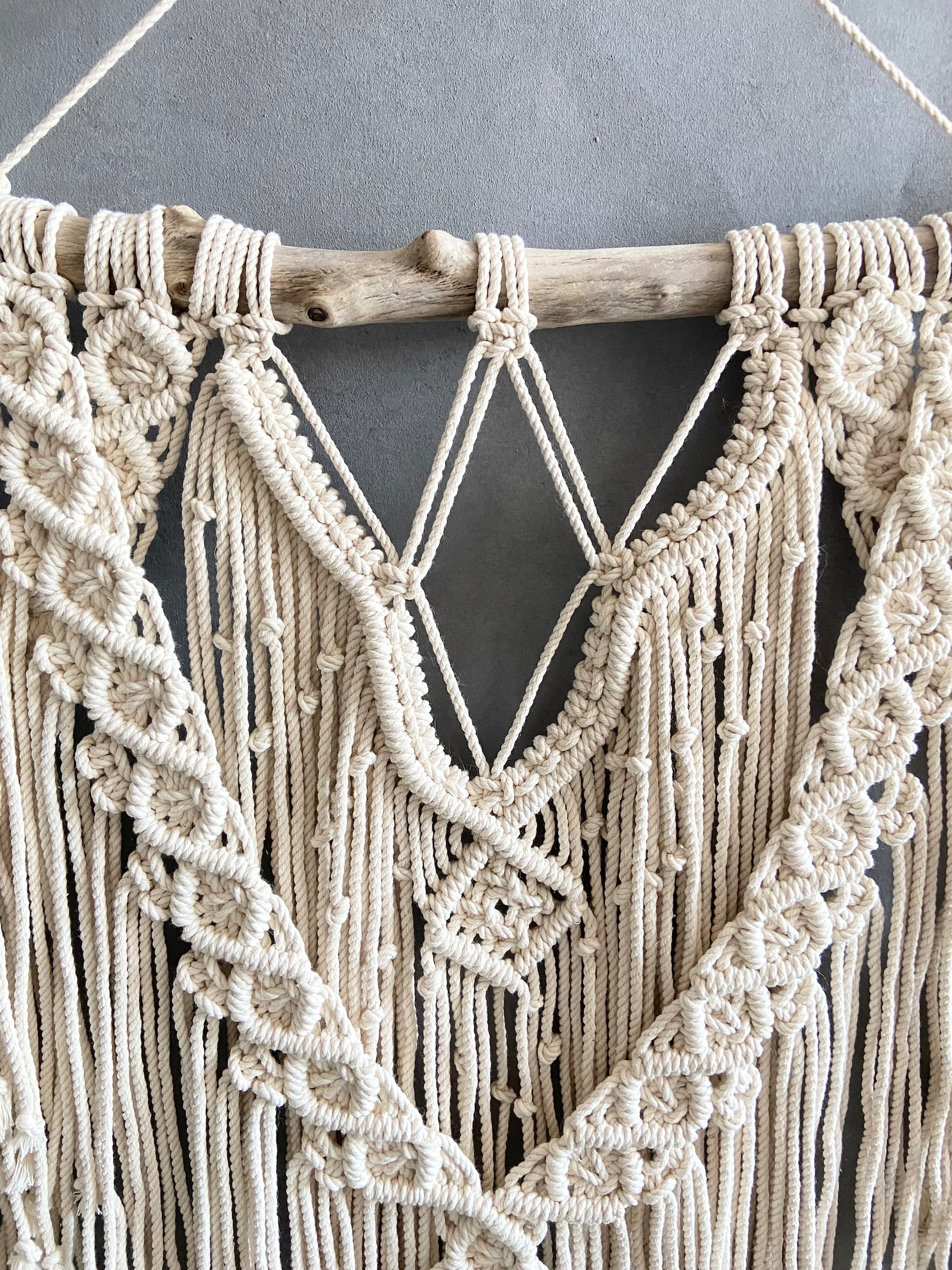 Macrame Wall Hanging With Tassels Pattern, Easy Macrame Pattern ...