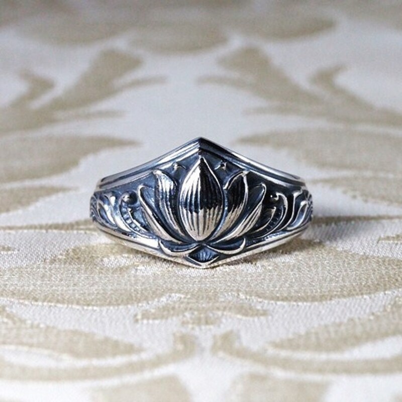 Silver Lotus Ring - Etsy