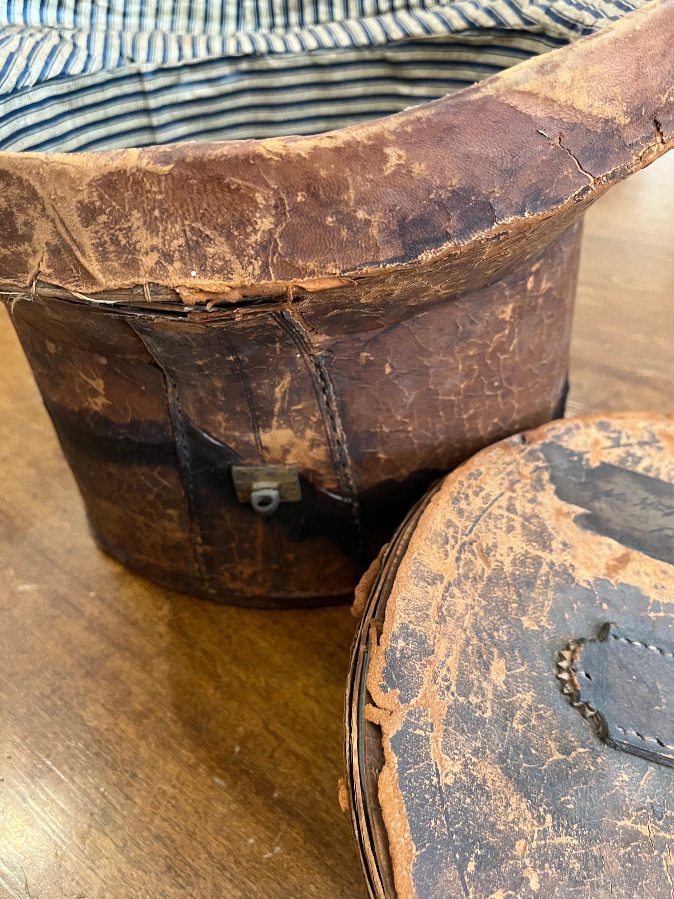 19th Century Top Hat Box // Antique Leather Top Hat Box - Etsy