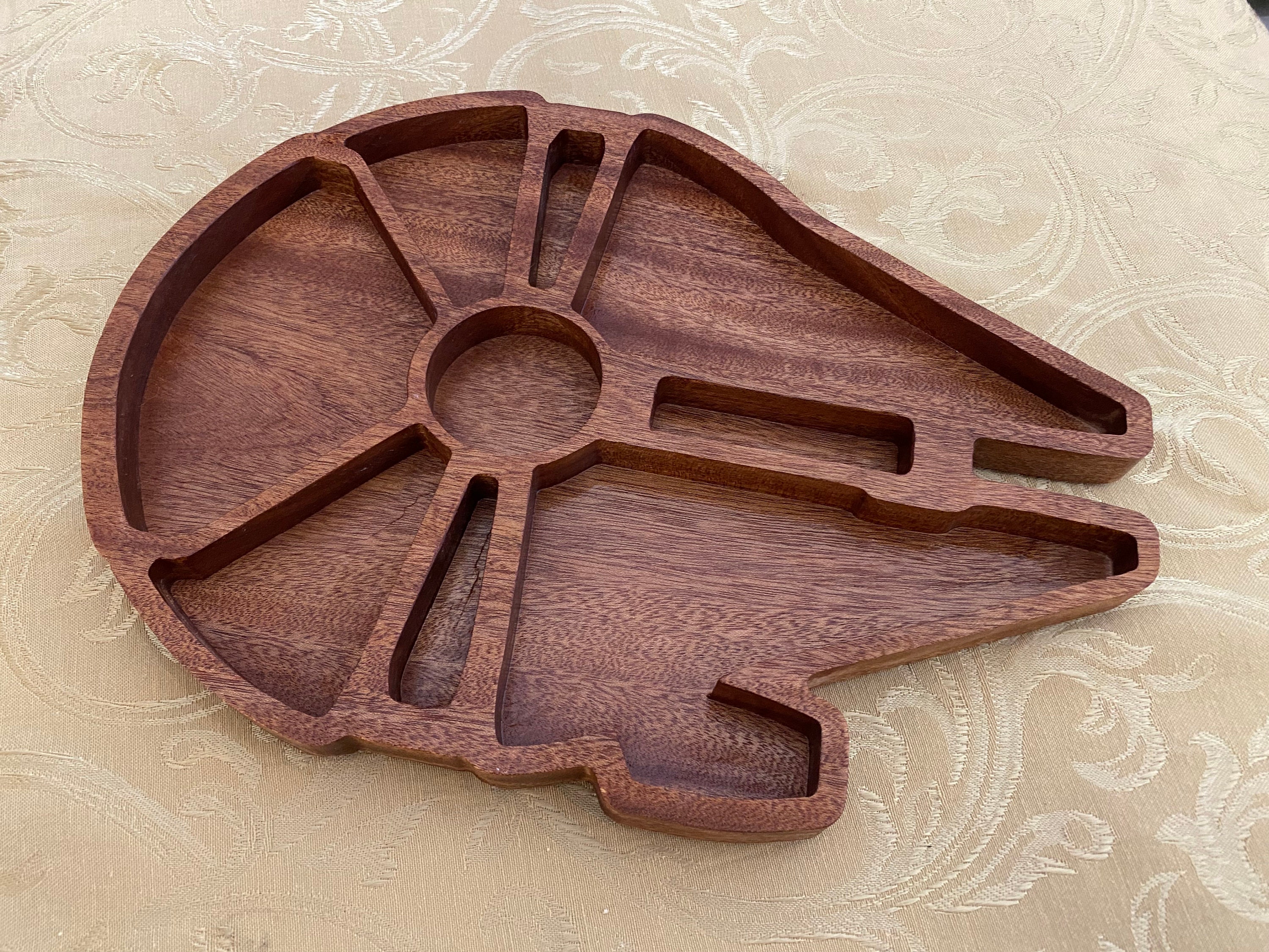 Millennium Falcon Charcuterie Wooden Serving Tray 14 - Etsy