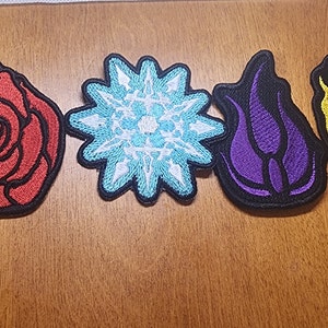 Team RWBY Embroidered Emblem Iron-on Patch SET Symbol Fabric Embroidery ...