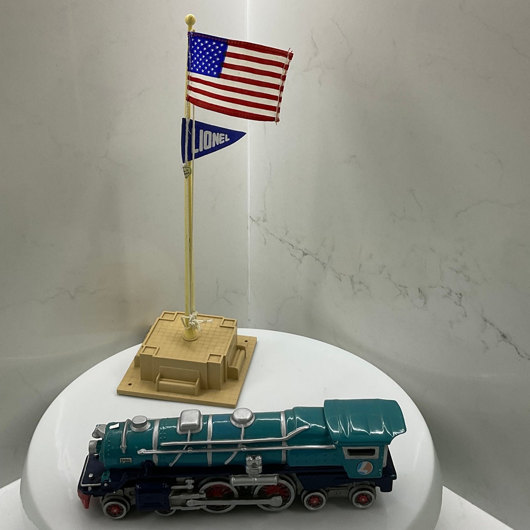 Lionel Train and Flag Pole Vintage - Etsy