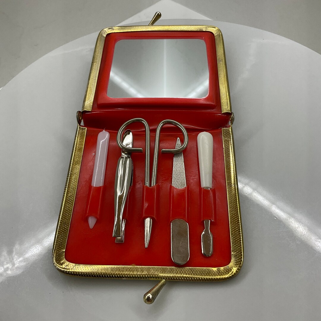 Vintage Gold 5 Piece Manicure Set With Mirror With Kiss-lock Perfect ...